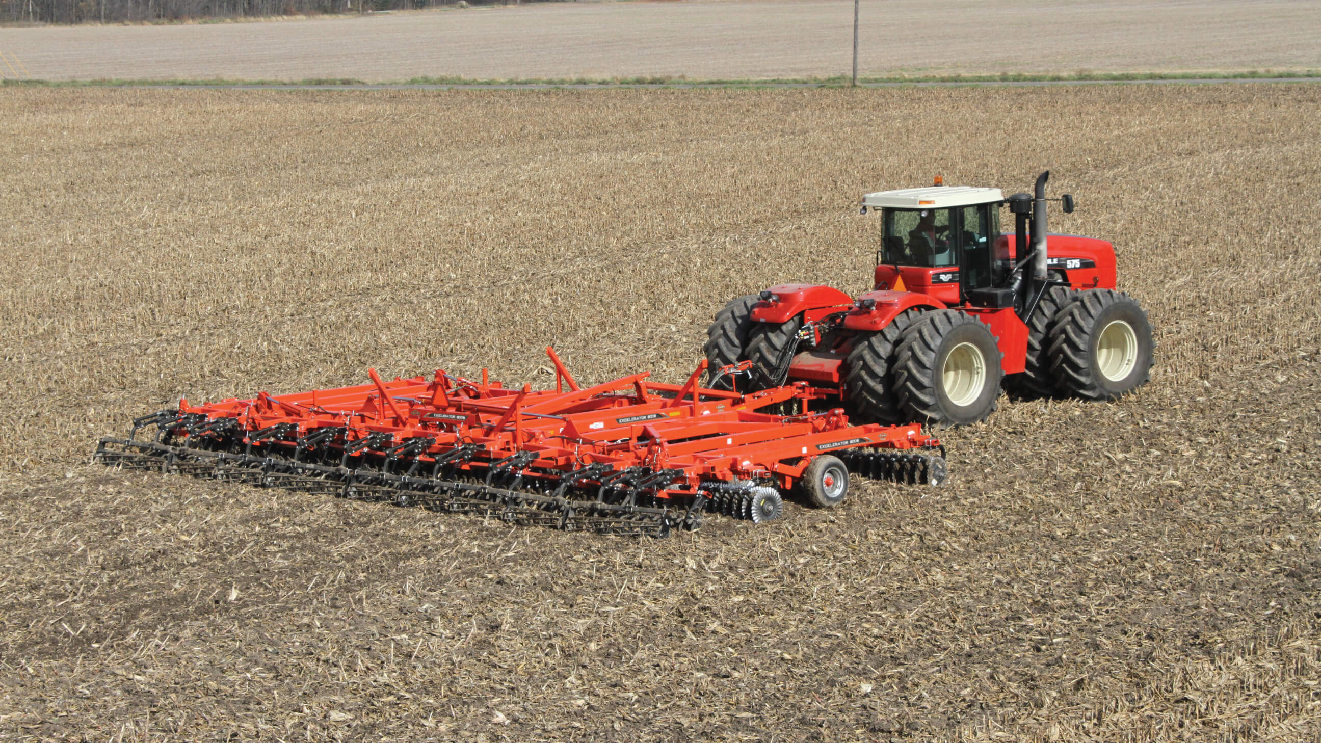 KUHN Krause Excelerator® 8005 Vertical Tillage System | KUHN