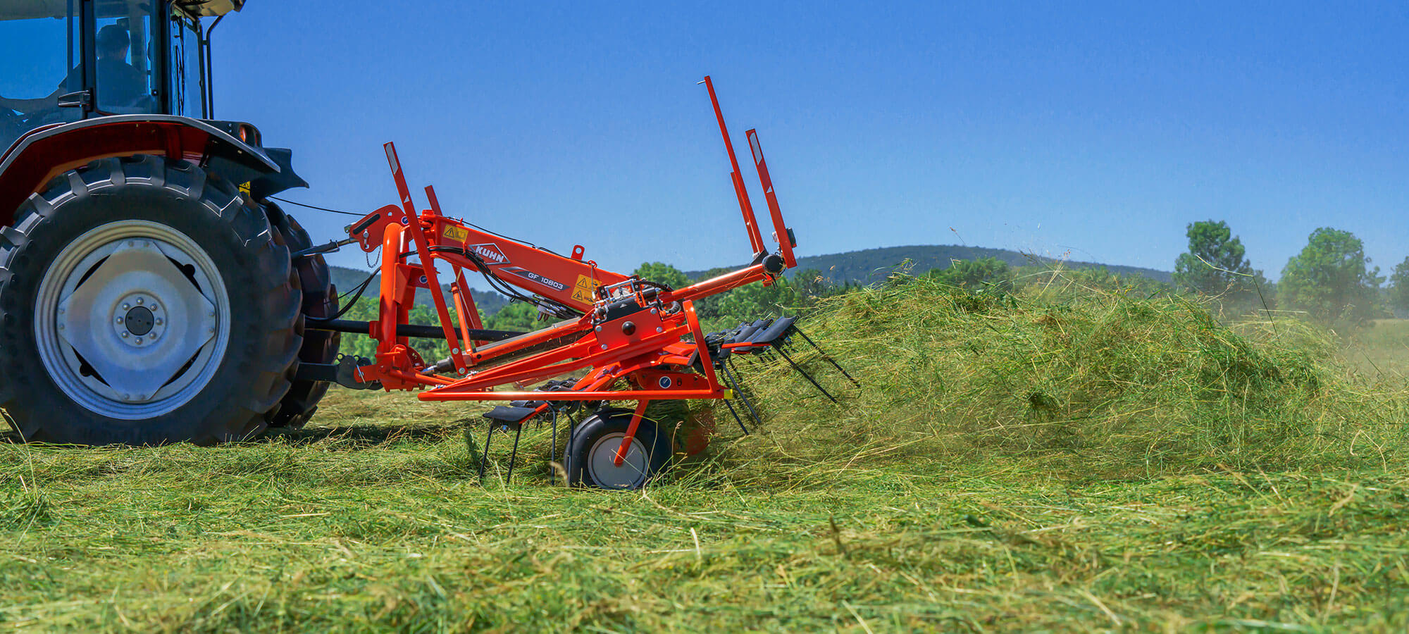 KUHN GF 1003 Mounted Tedders | KUHN