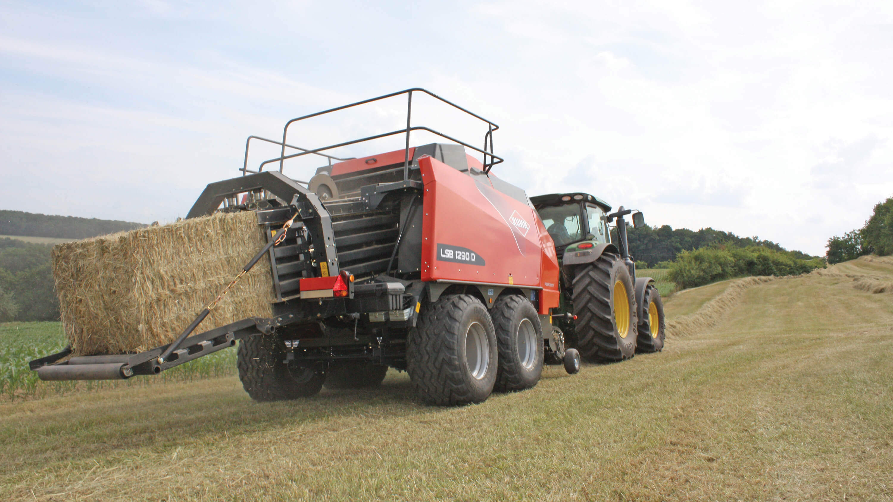 Large Square Balers | KUHN